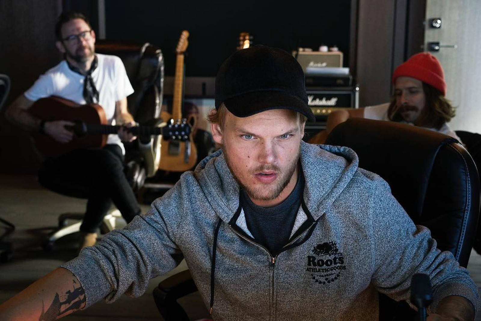 Morre aos 28 anos o Produtor e DJ Avicii - FM NEWS